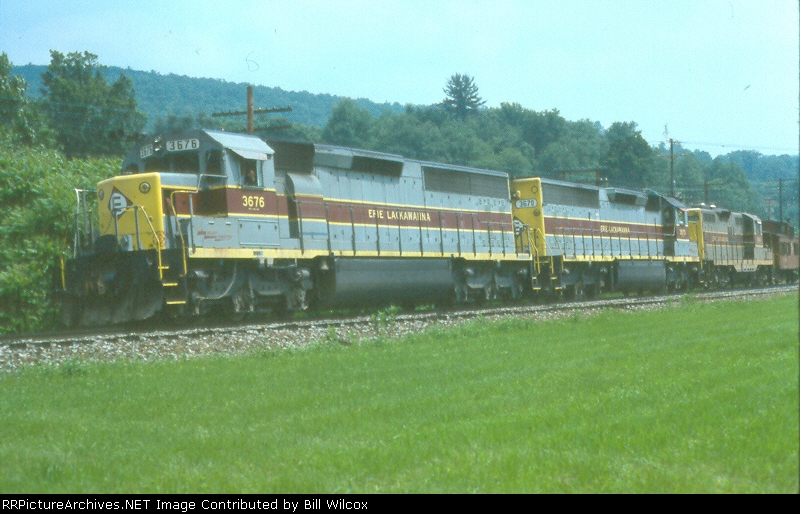Light EL power along the Delaware River